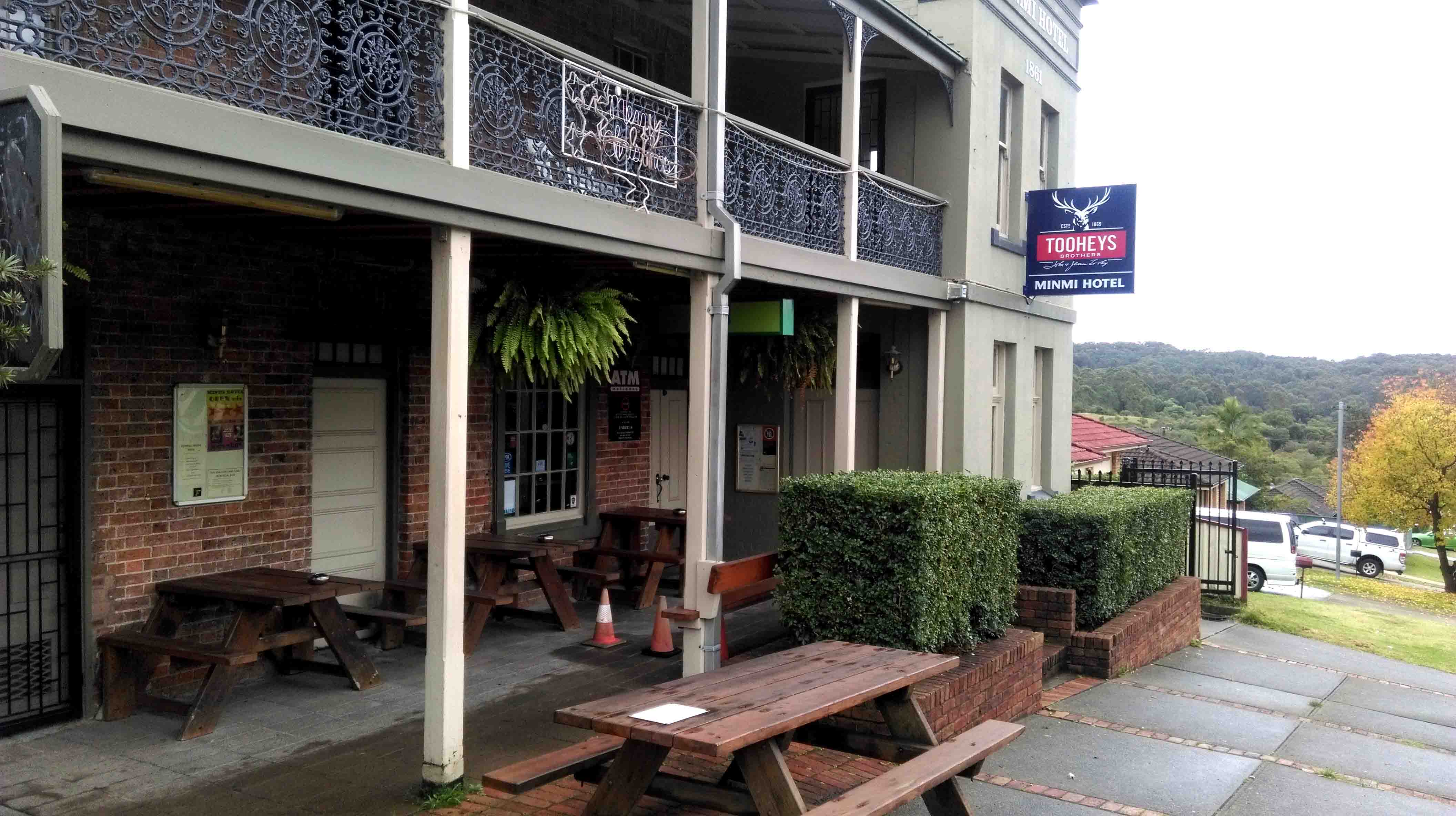 minmi hotel old section small – TIME GENTS